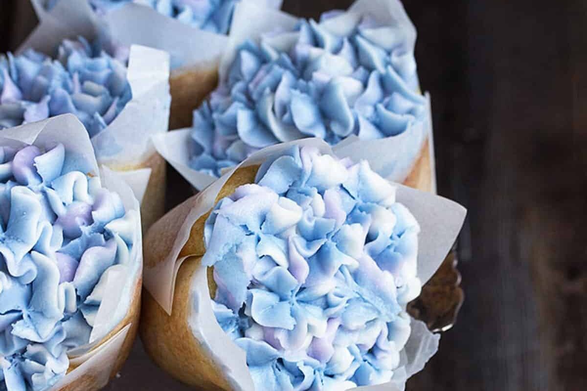 Hydrangea Cupcakes - Seasons and Suppers