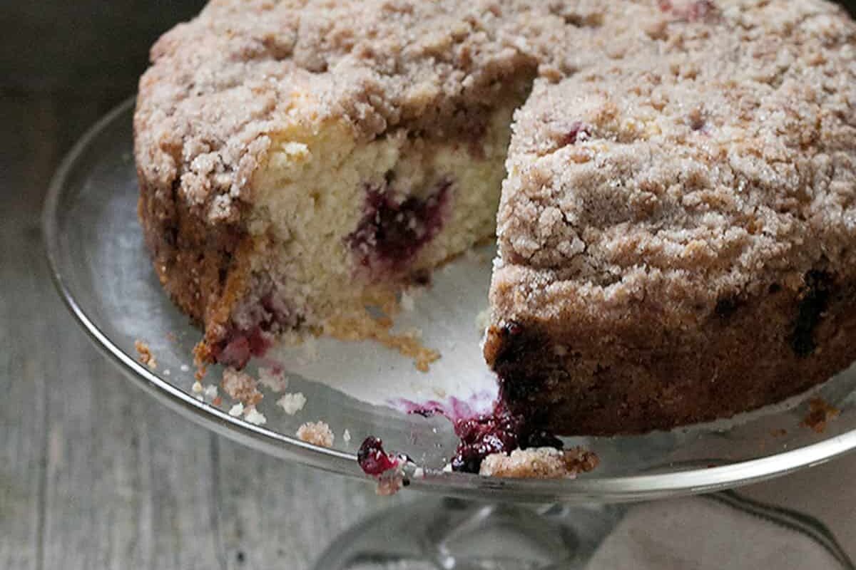 Very Berry Crumb Cake - Seasons and Suppers