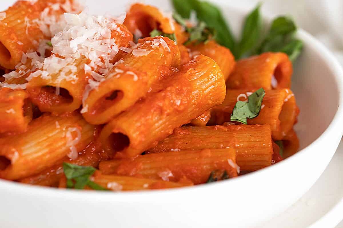 Spicy Vodka Pasta - Seasons and Suppers