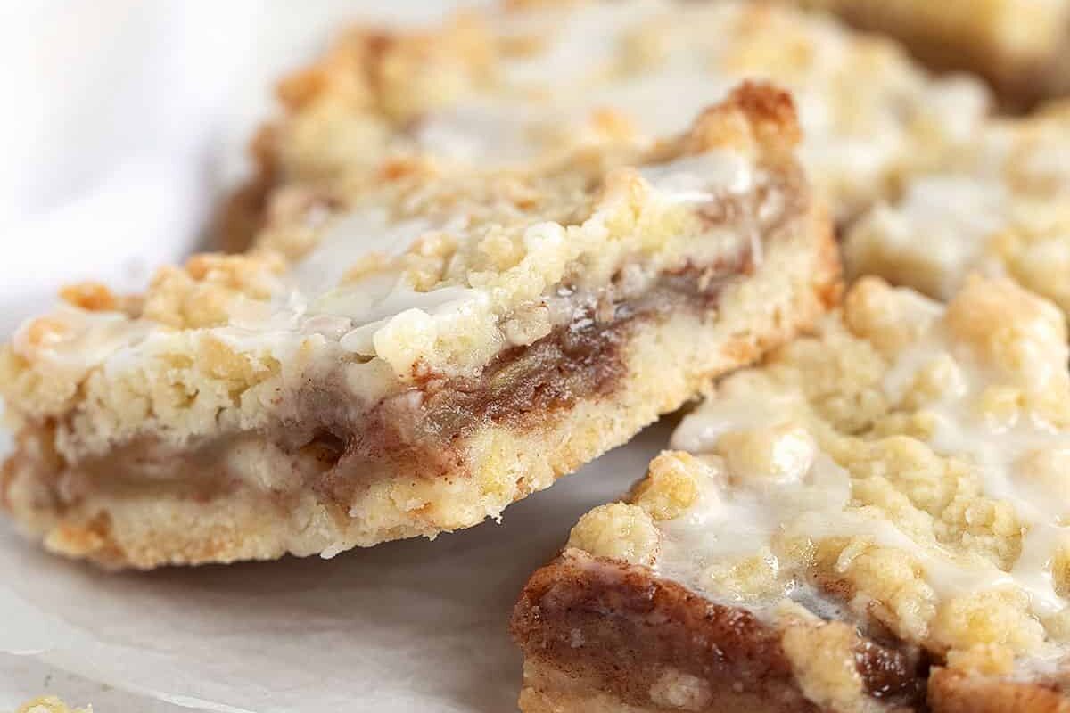 Apple Streusel Bars - Seasons and Suppers