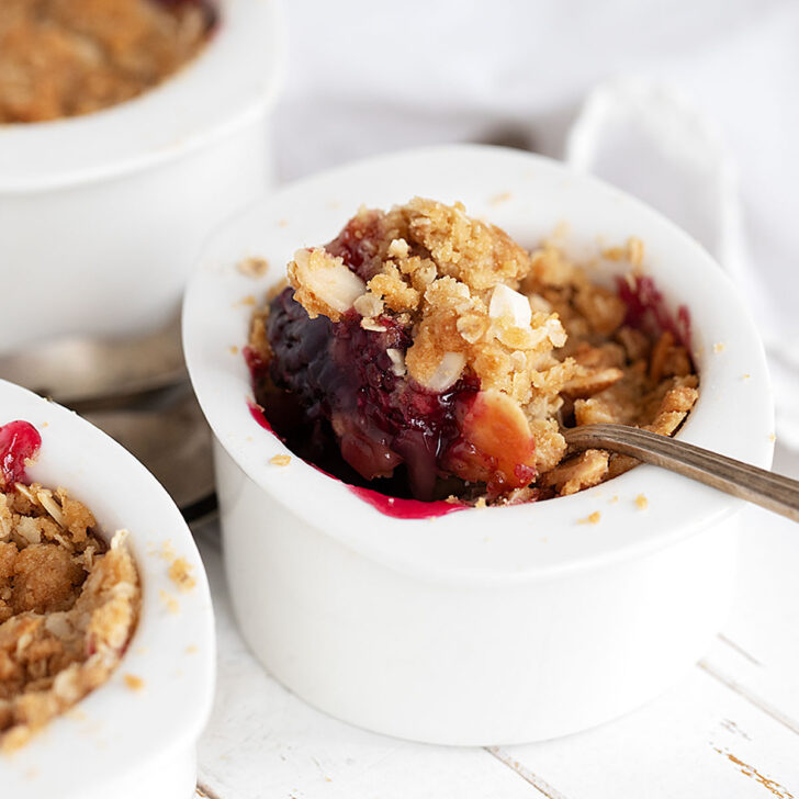 Blackberry Apple Crumble - Seasons and Suppers