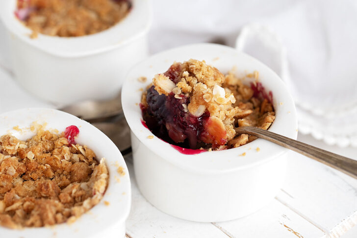 Blackberry Apple Crumble - Seasons and Suppers