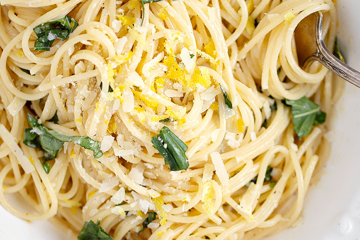 Easy Creamy Lemon Pasta - Seasons and Suppers